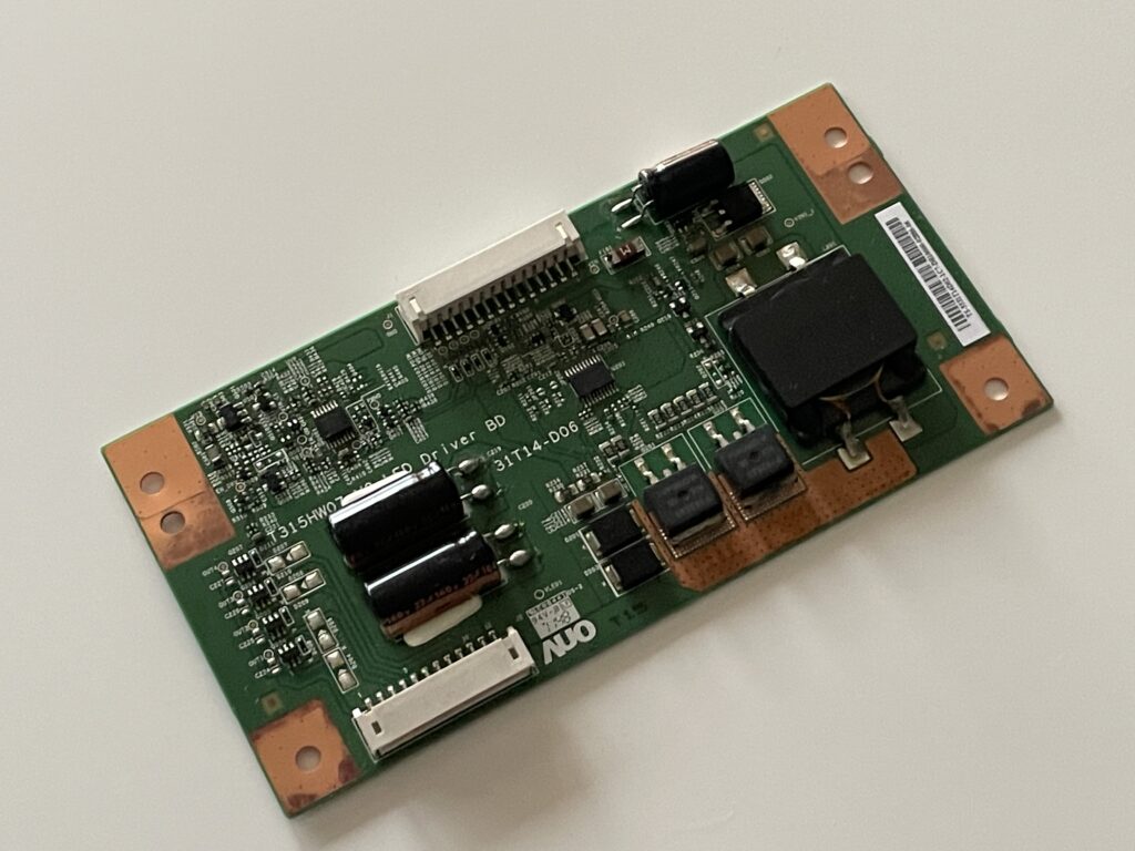 Placa T315HW07 V8 LED DRIVER BD 31714-D06 - Urbieletronica