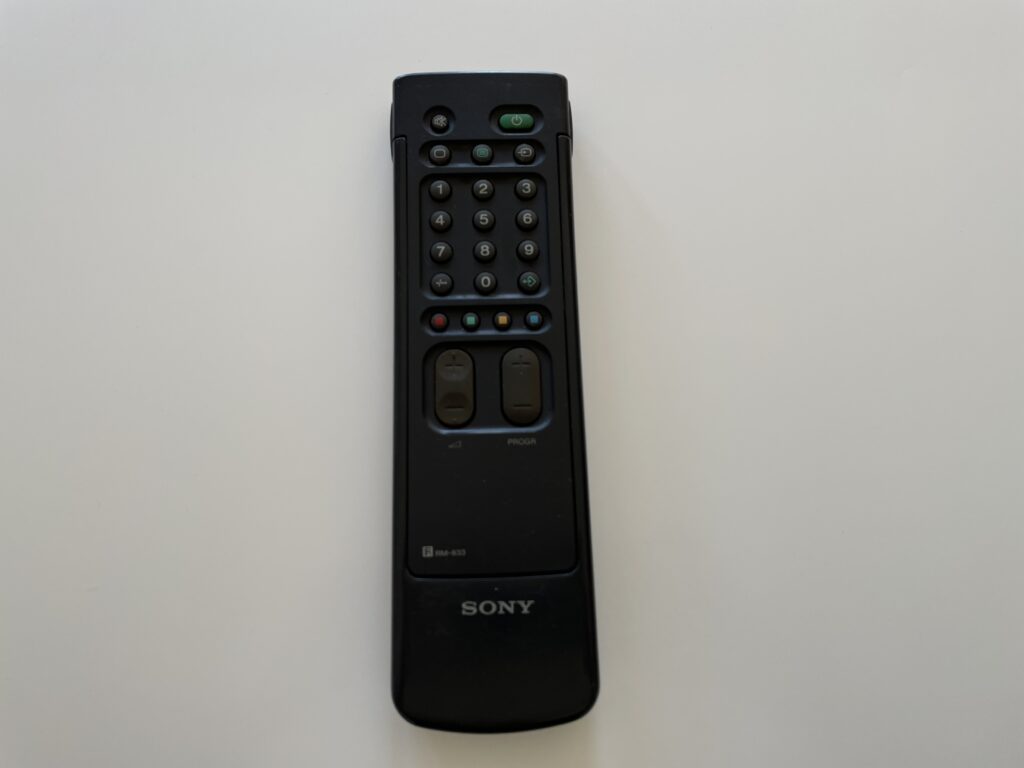 Comando SONY RM-833 - Urbieletronica